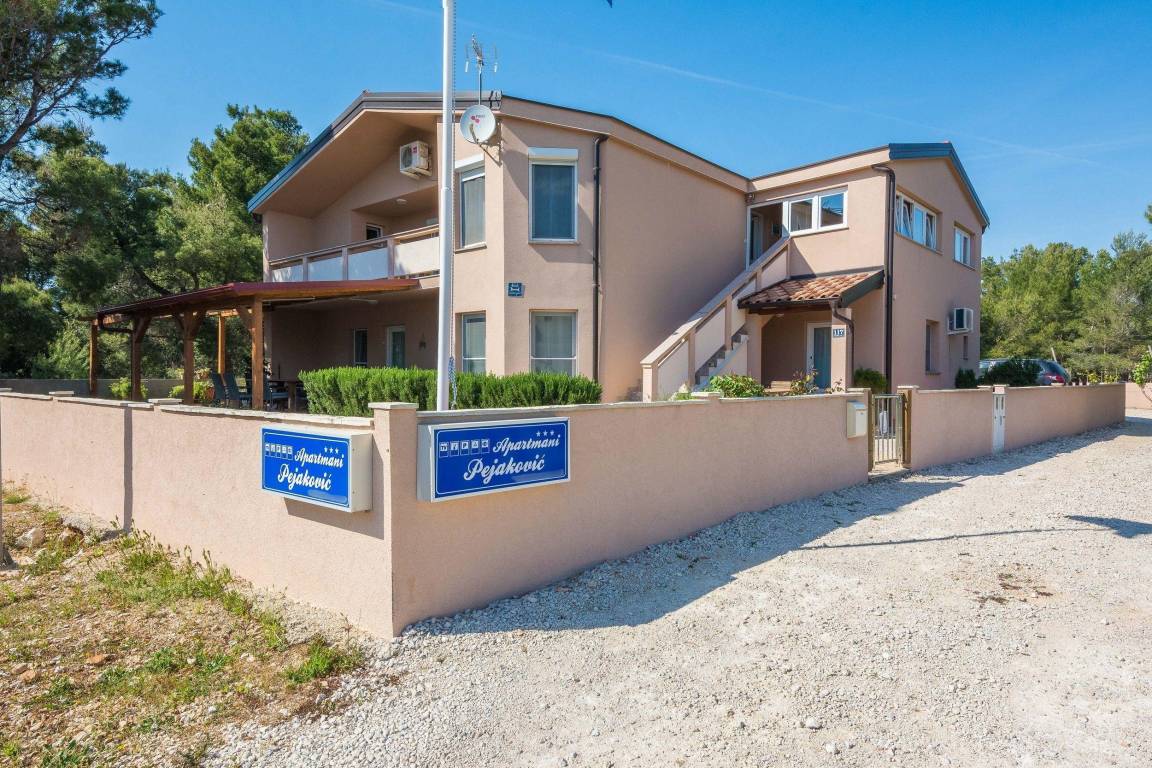 50 M² Ferienwohnung ∙ 1 Schlafzimmer ∙ 4 Gäste - Vir