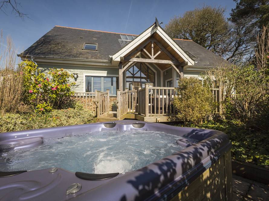 Cottage ∙ 5 Bedrooms ∙ 10 Guests - Totnes