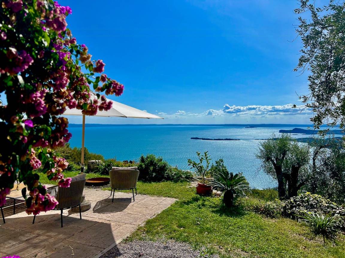 260 M² House ∙ 4 Bedrooms ∙ 10 Guests - Gardone Riviera