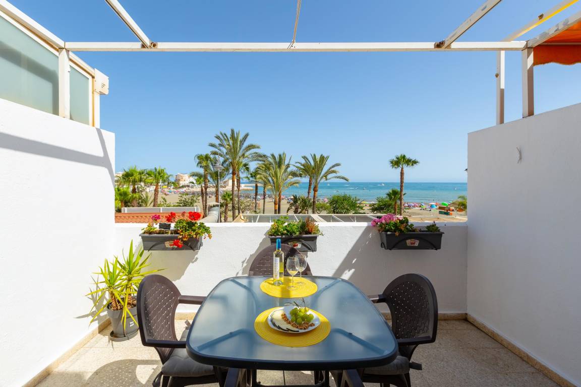 70 M² Apartment ∙ 2 Bedrooms ∙ 4 Guests - Benalmádena