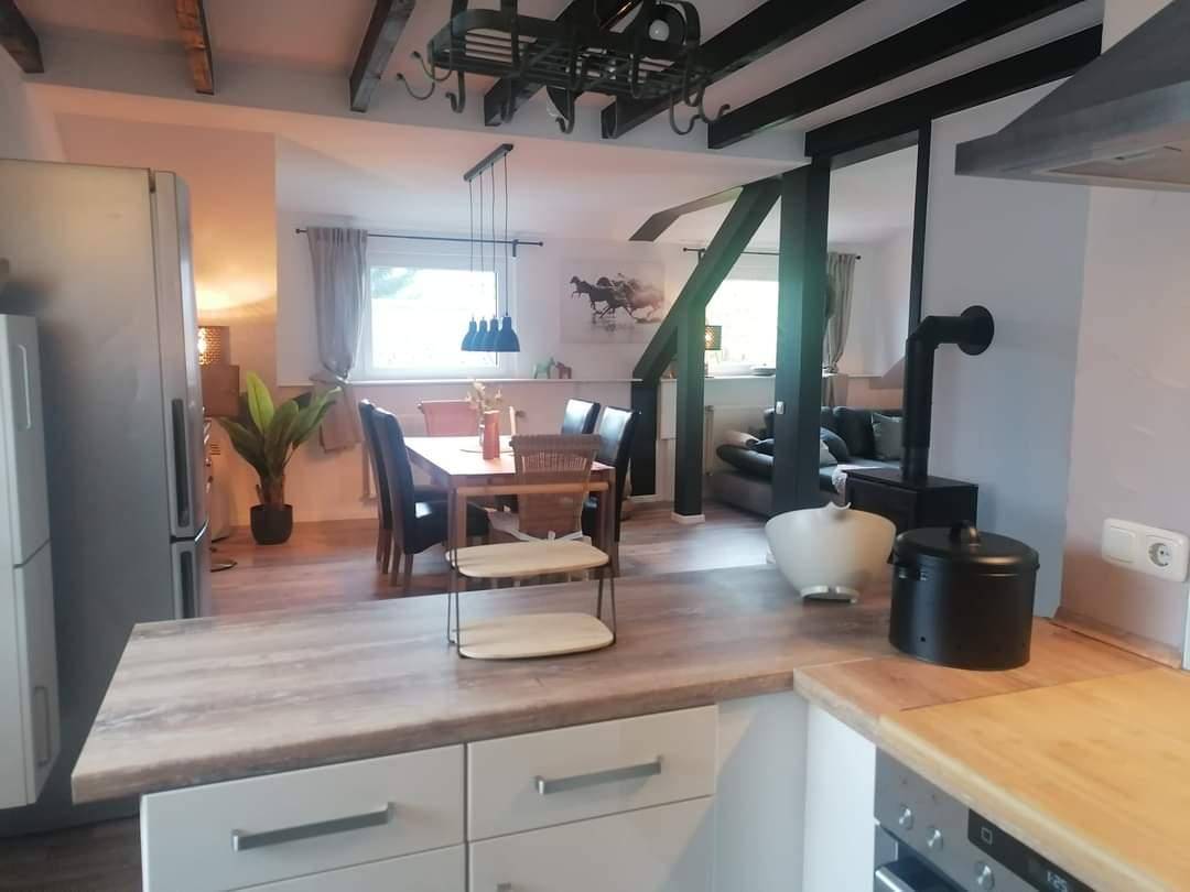 65 M² Ferienwohnung ∙ 1 Schlafzimmer ∙ 4 Gäste - Runkel