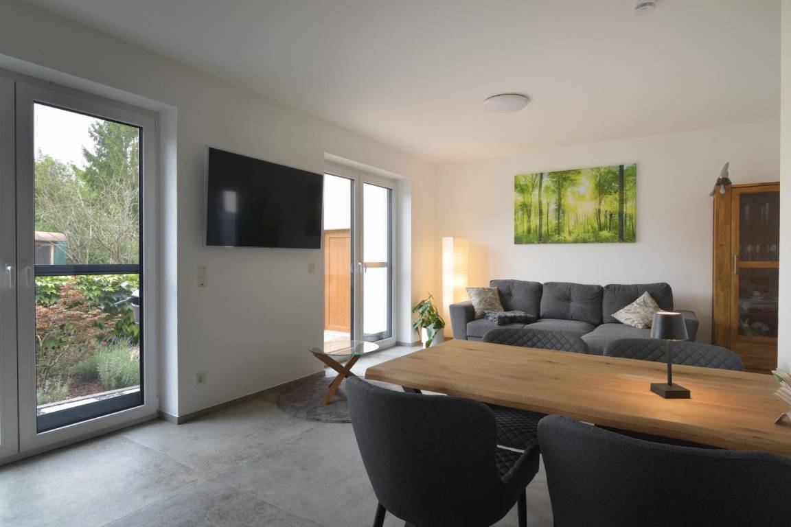 78 M² Ferienwohnung ∙ 2 Schlafzimmer ∙ 4 Gäste - Bollendorf