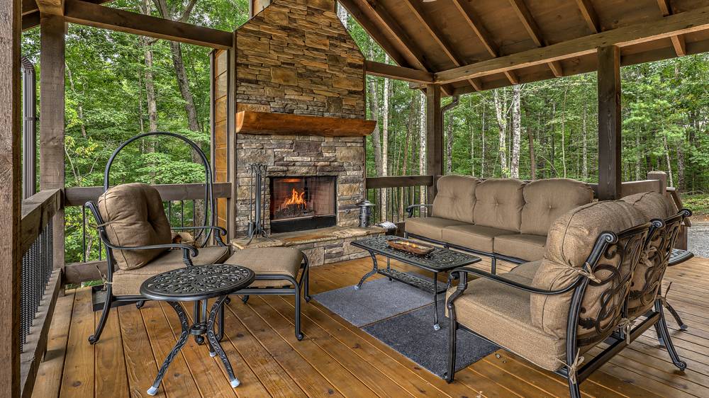 Cabin ∙ 3 Bedrooms ∙ 6 Guests - Blue Ridge, GA