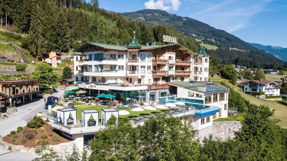 53 M² Ferienwohnung ∙ 1 Schlafzimmer ∙ 4 Gäste - Zillertal