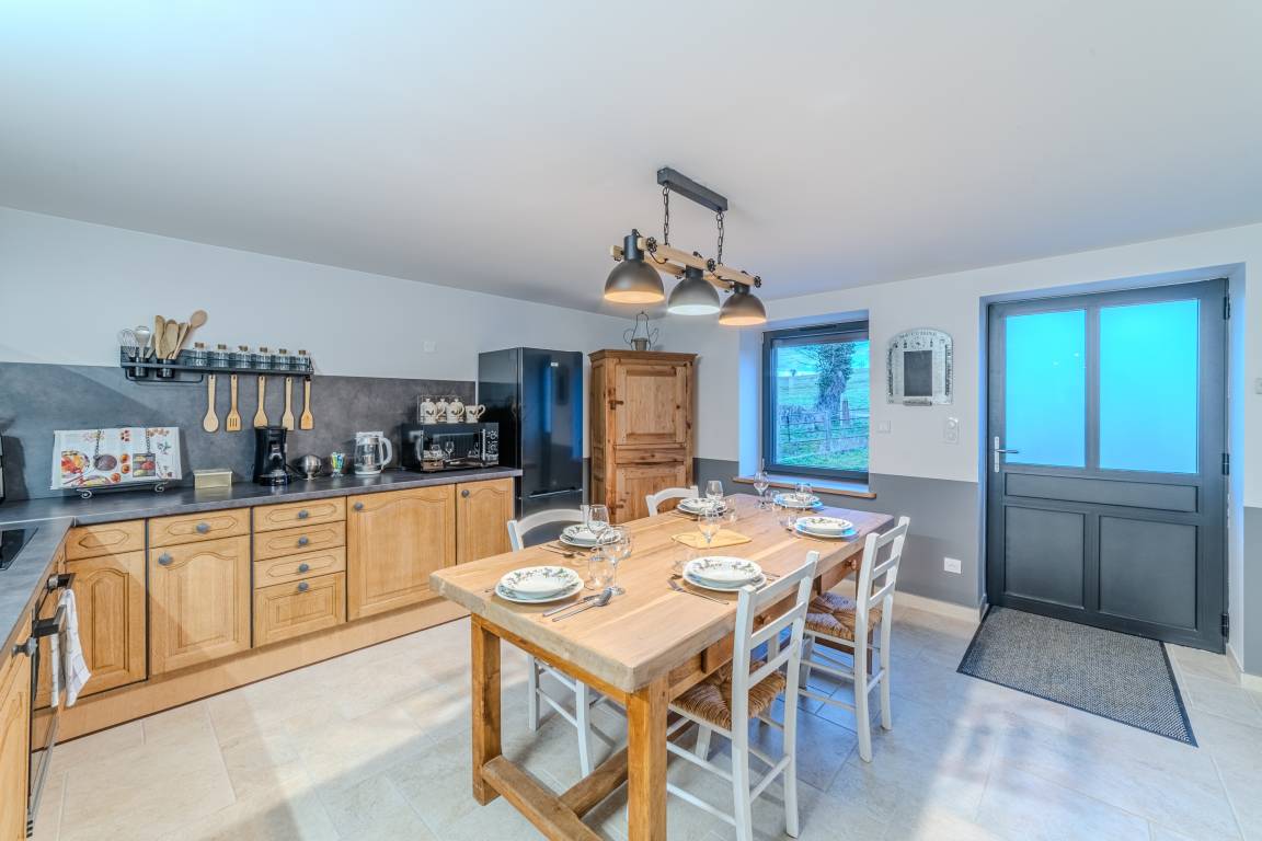 95 M² Appartement ∙ 2 Chambres ∙ 5 Personnes - Roanne