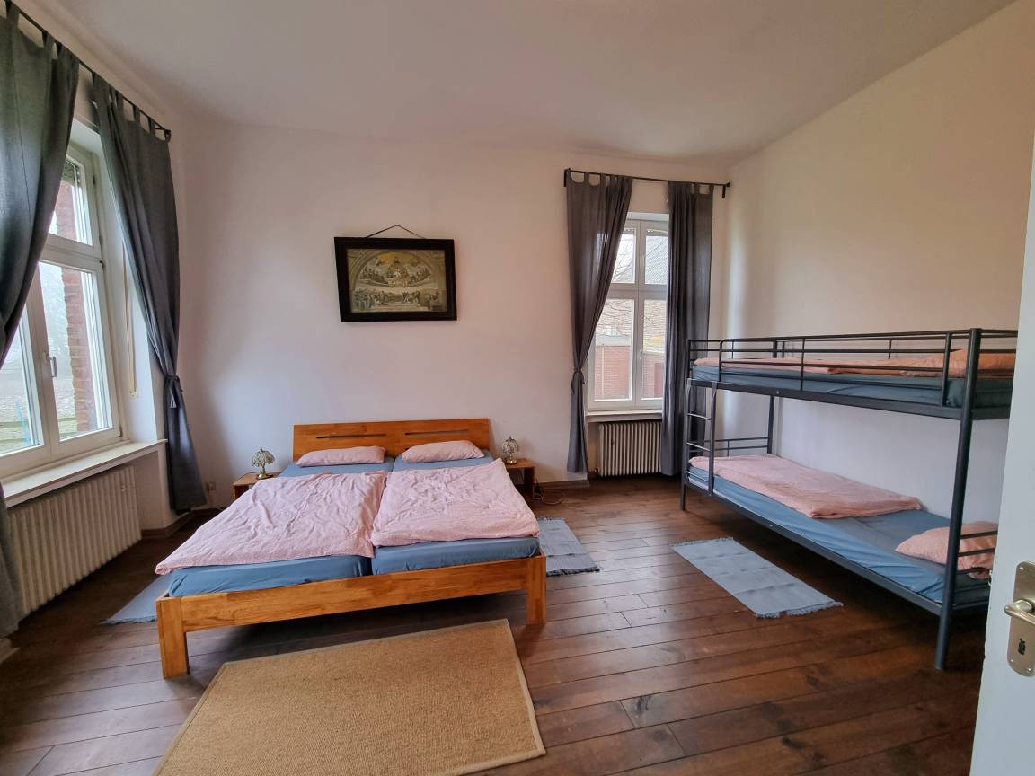 100 M² Ferienhaus ∙ 2 Schlafzimmer ∙ 6 Gäste - Issum