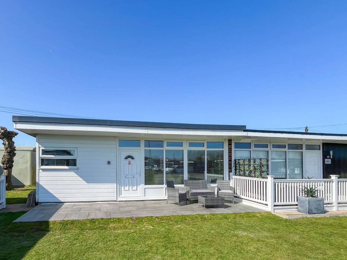 Cottage ∙ 2 Bedrooms ∙ 4 Guests - Ingoldmells