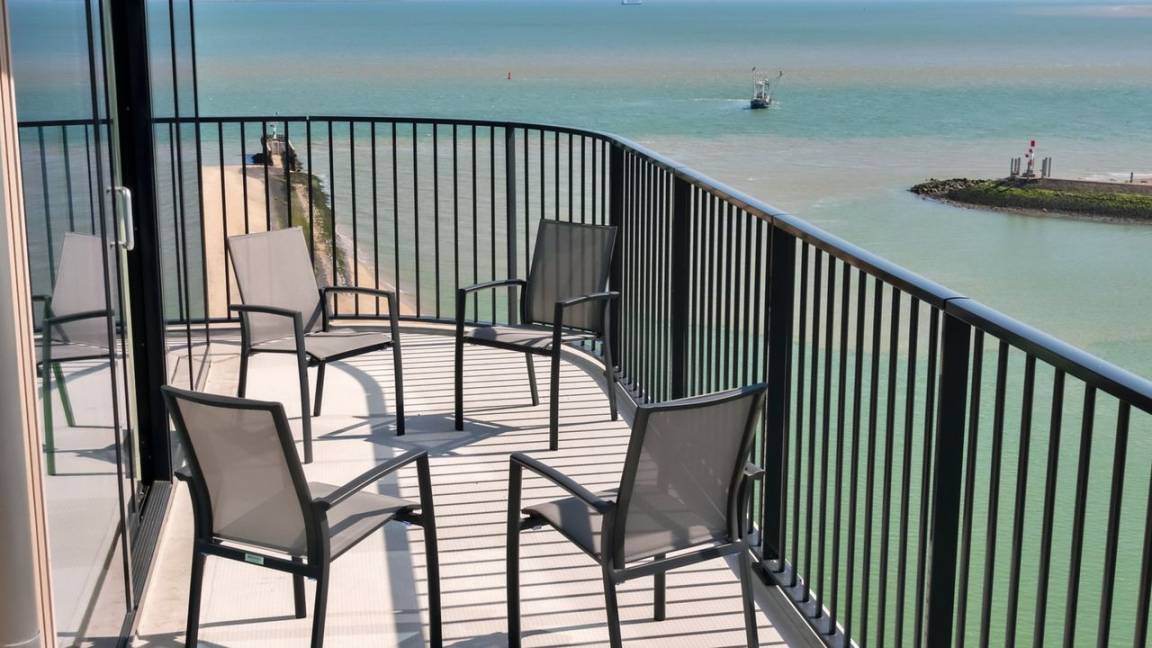 102 M² Apartment ∙ 2 Bedrooms ∙ 4 Guests - Breskens