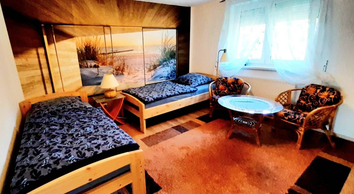 16 M² Ferienwohnung ∙ 1 Schlafzimmer ∙ 2 Gäste - Hoppegarten