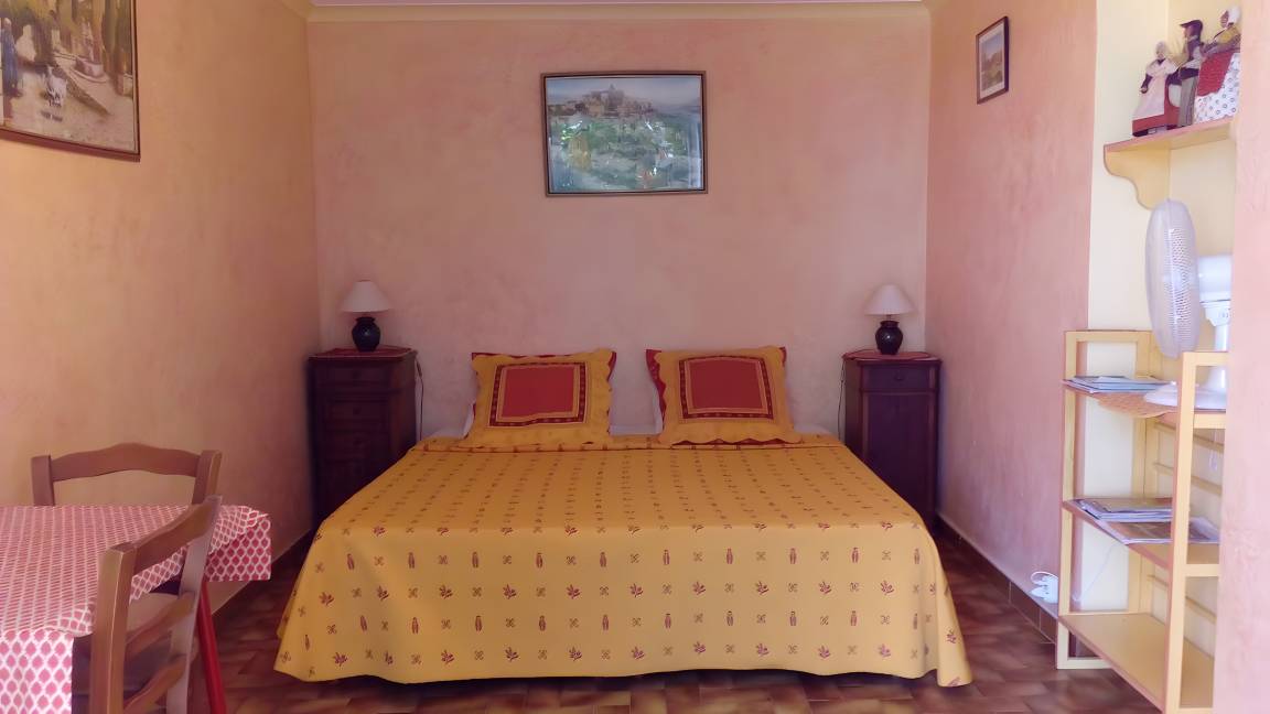 16 M² Chambre D'hôtes ∙ 1 Chambre ∙ 2 Personnes - Saint-Rémy-de-Provence
