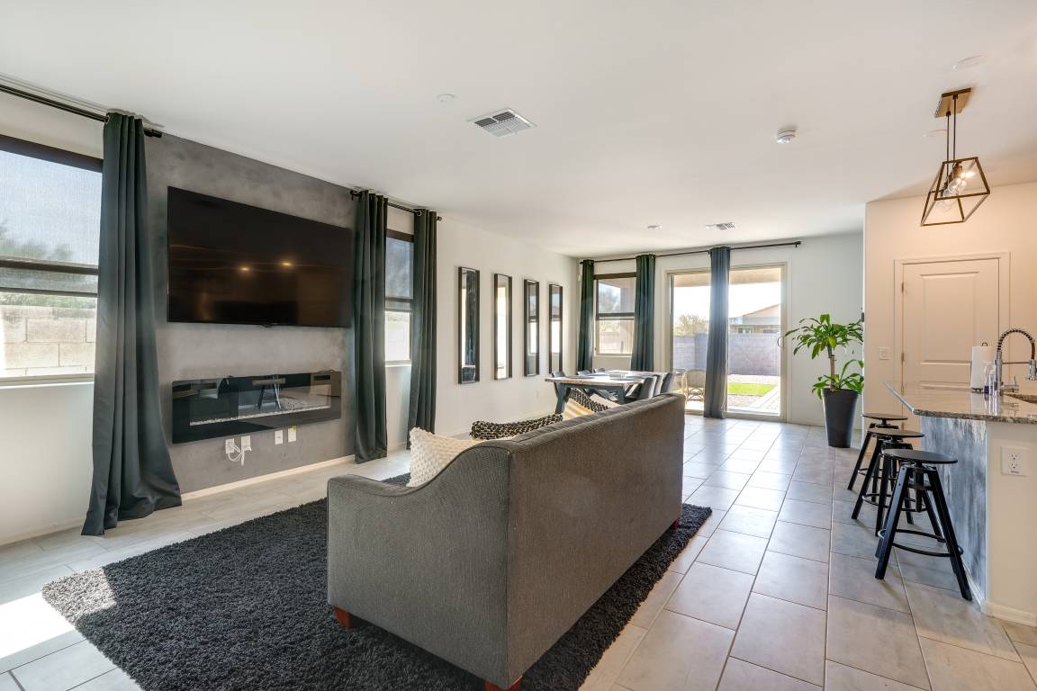 172 M² House ∙ 3 Bedrooms ∙ 6 Guests - Sun City, AZ