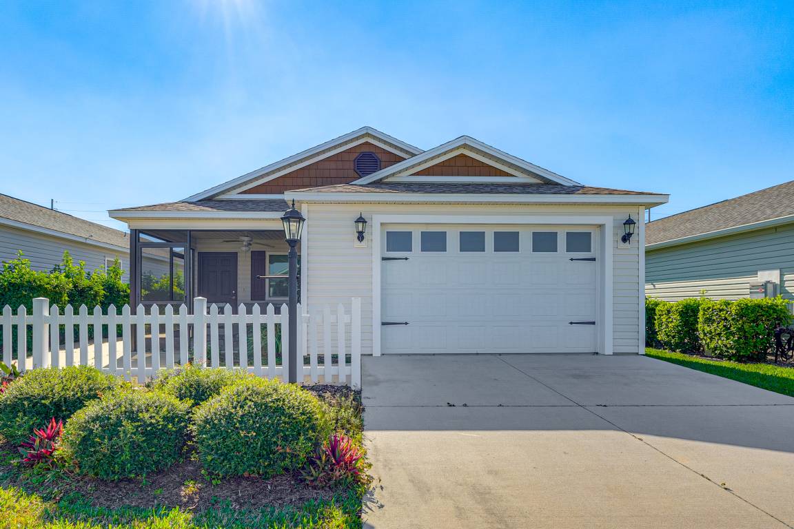 106 M² House ∙ 2 Bedrooms ∙ 4 Guests - Wildwood, FL