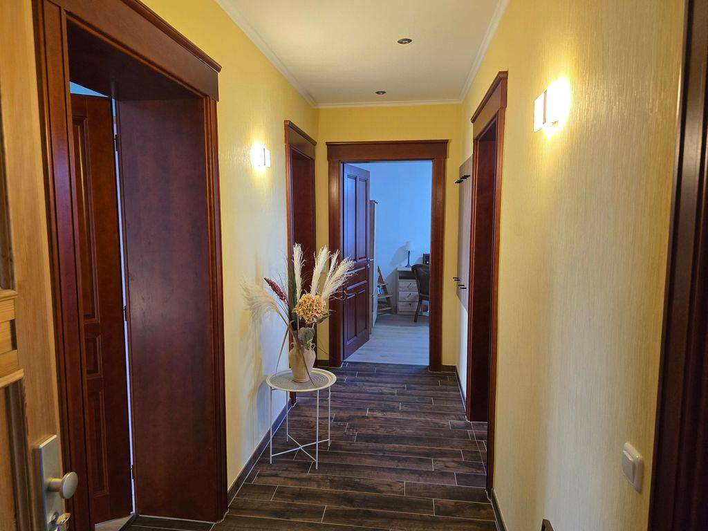 85 M² Ferienwohnung ∙ 2 Schlafzimmer ∙ 5 Gäste - Senftenberg