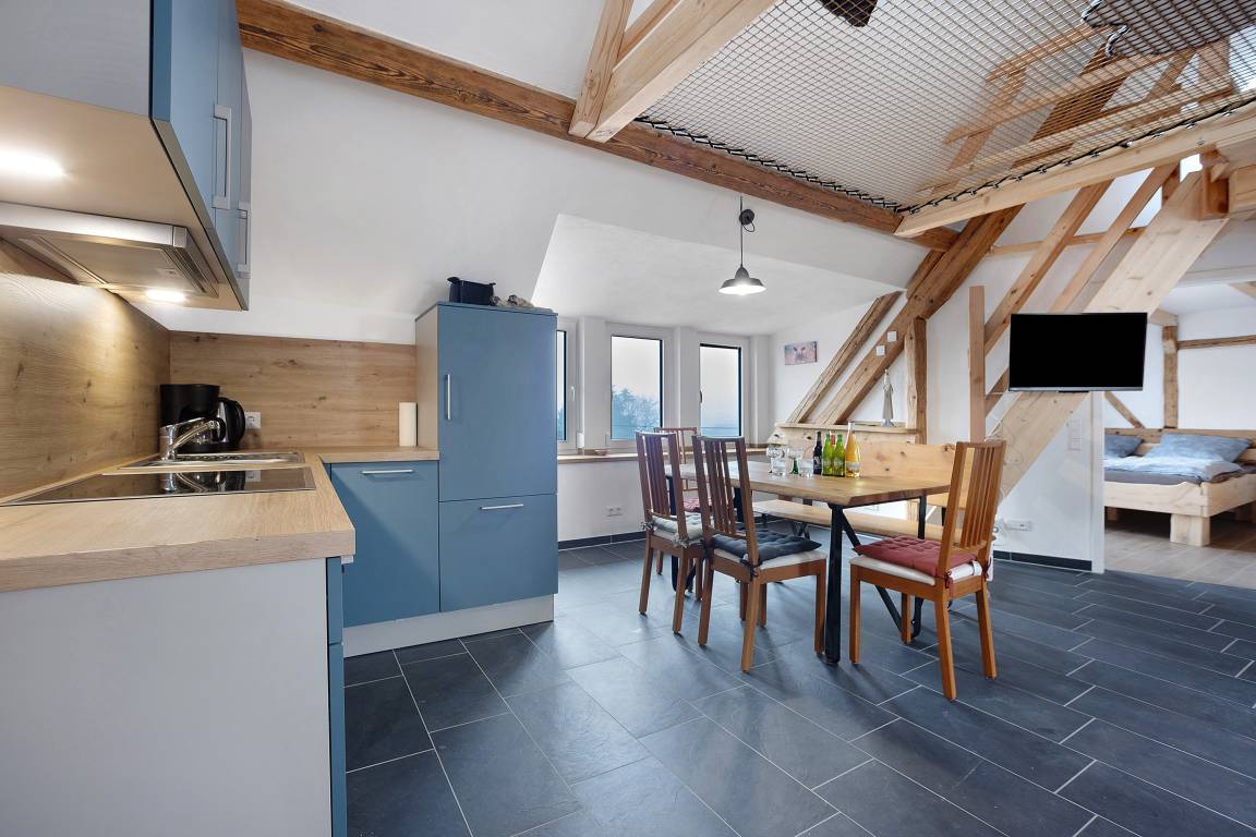 75 M² Ferienwohnung ∙ 2 Schlafzimmer ∙ 4 Gäste - Aulendorf