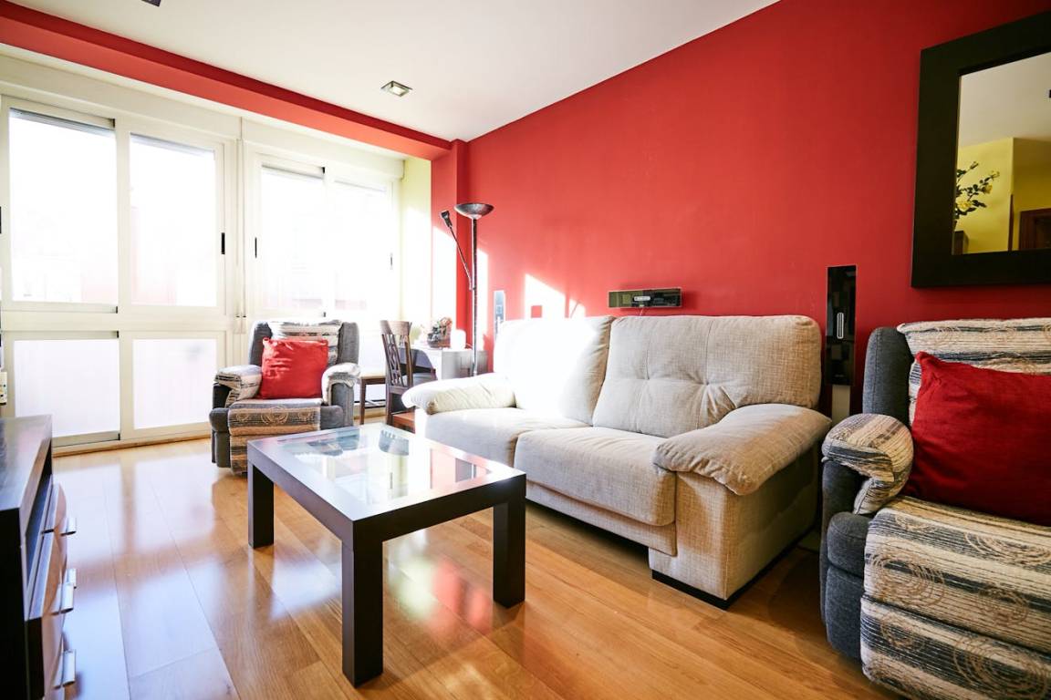 70 M² Apartamento ∙ 2 Habitaciones ∙ 4 Huéspedes - Municipality of Fuenlabrada
