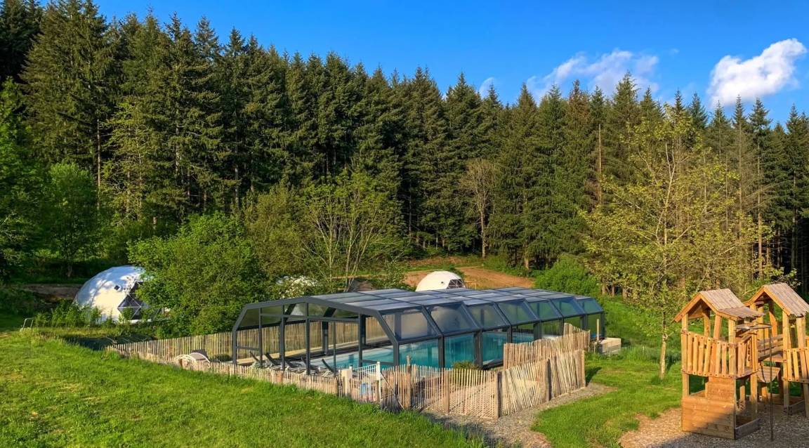 50 M² Tente ∙ 1 Chambre ∙ 5 Personnes - Allier