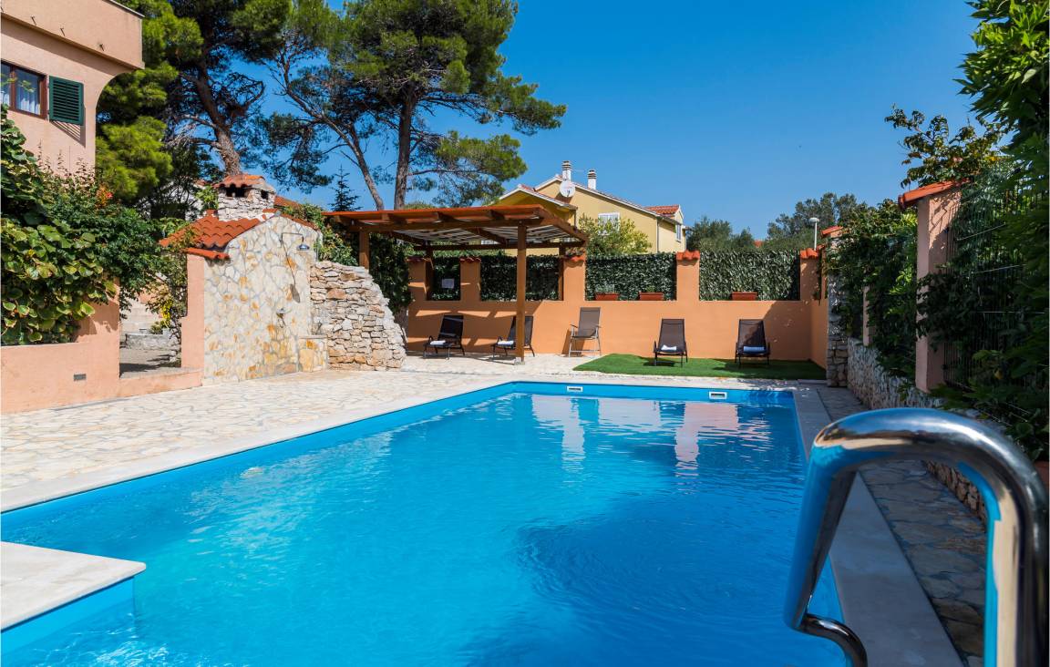 75 M² Apartamento ∙ 2 Habitaciones ∙ 5 Huéspedes - Šibenik