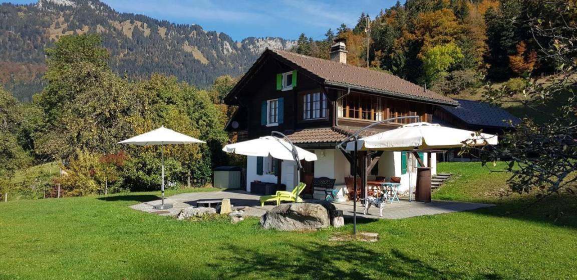 70 M² Huis ∙ 2 Slaapkamers ∙ 4 Gasten - Aigle