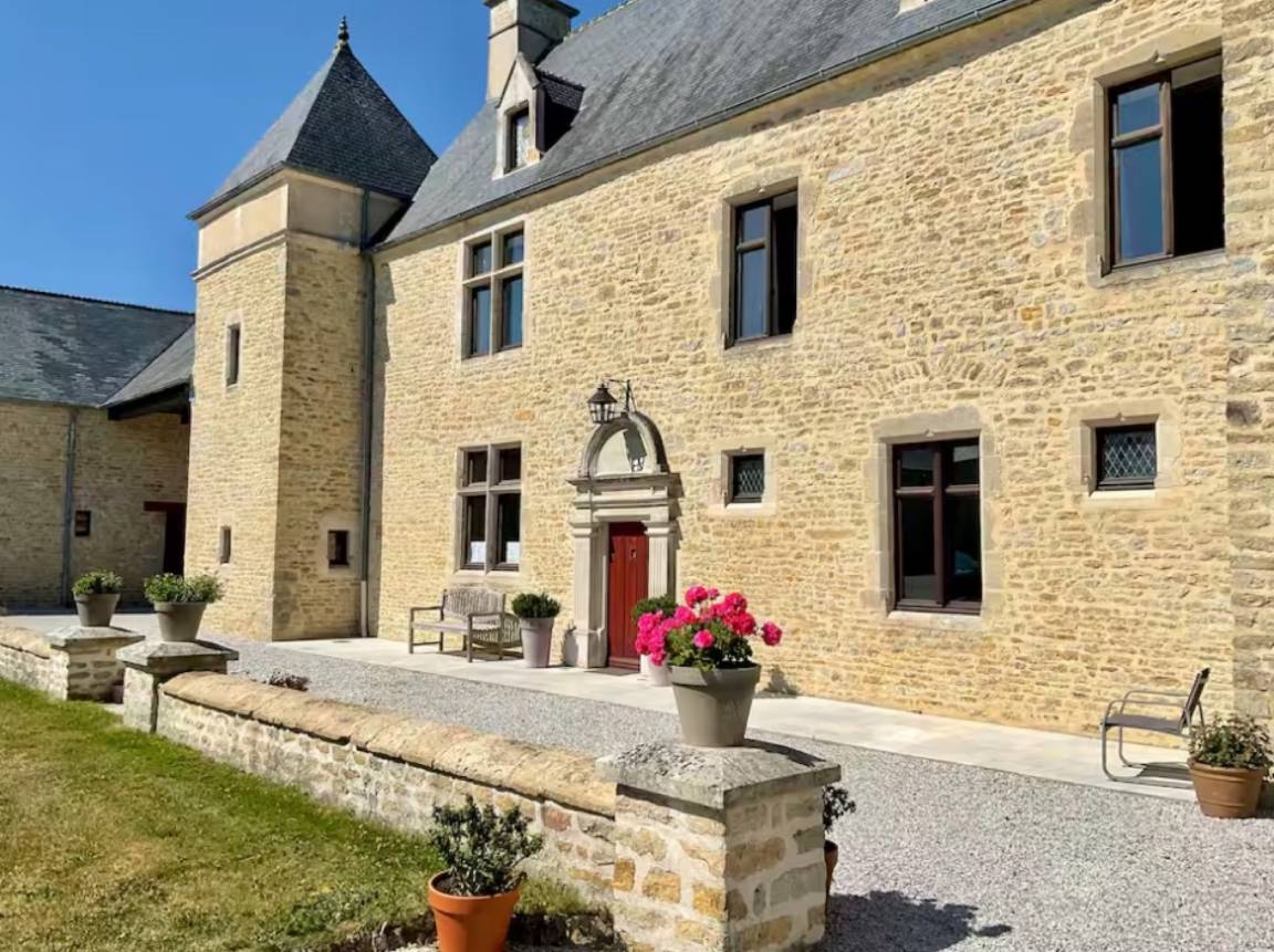 20 M² Chambre D'hôtes ∙ 1 Chambre ∙ 2 Personnes - Carentan