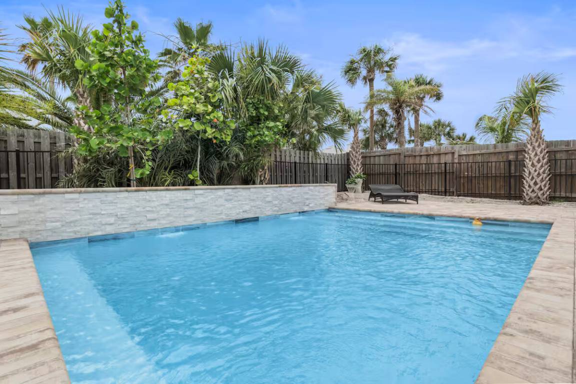 House ∙ 4 Bedrooms ∙ 8 Guests - Fernandina Beach, FL