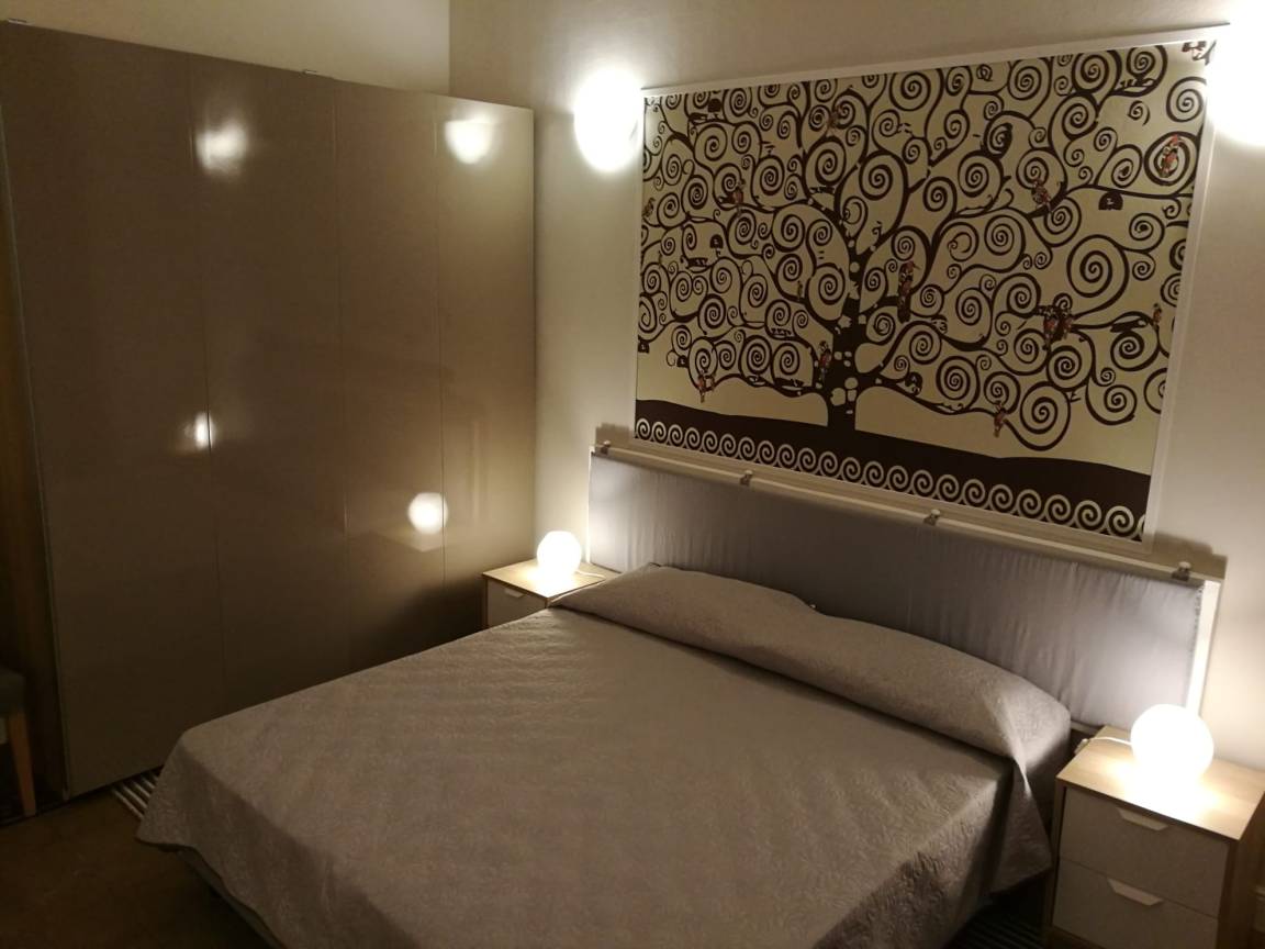 130 M² Apartment ∙ 3 Bedrooms ∙ 10 Guests - Catania