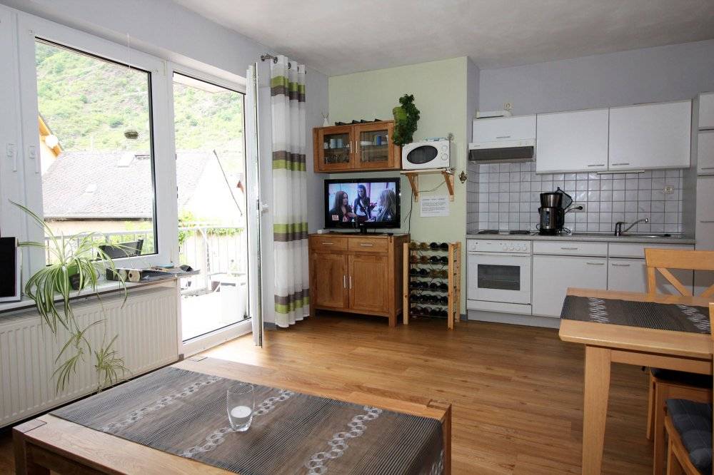 42 M² Ferienwohnung ∙ 1 Schlafzimmer ∙ 2 Gäste - Bruttig-Fankel
