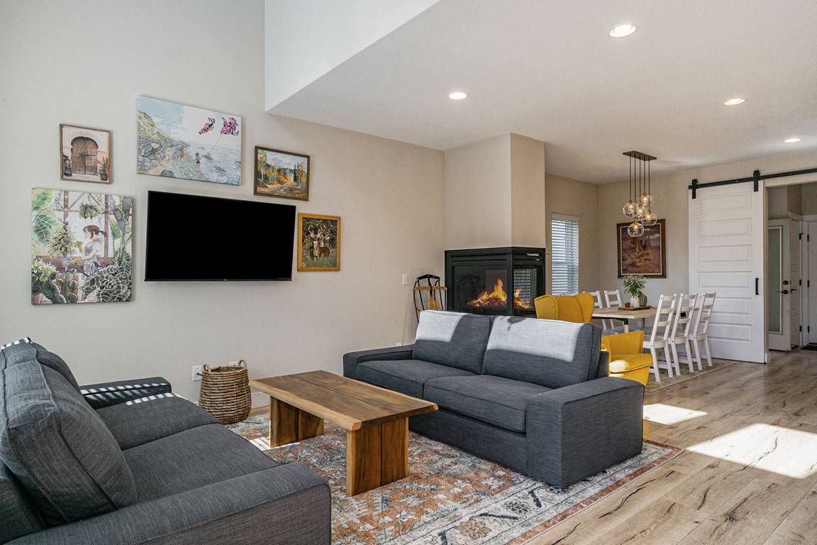 244 M² House ∙ 3 Bedrooms ∙ 8 Guests - Fort Collins, CO