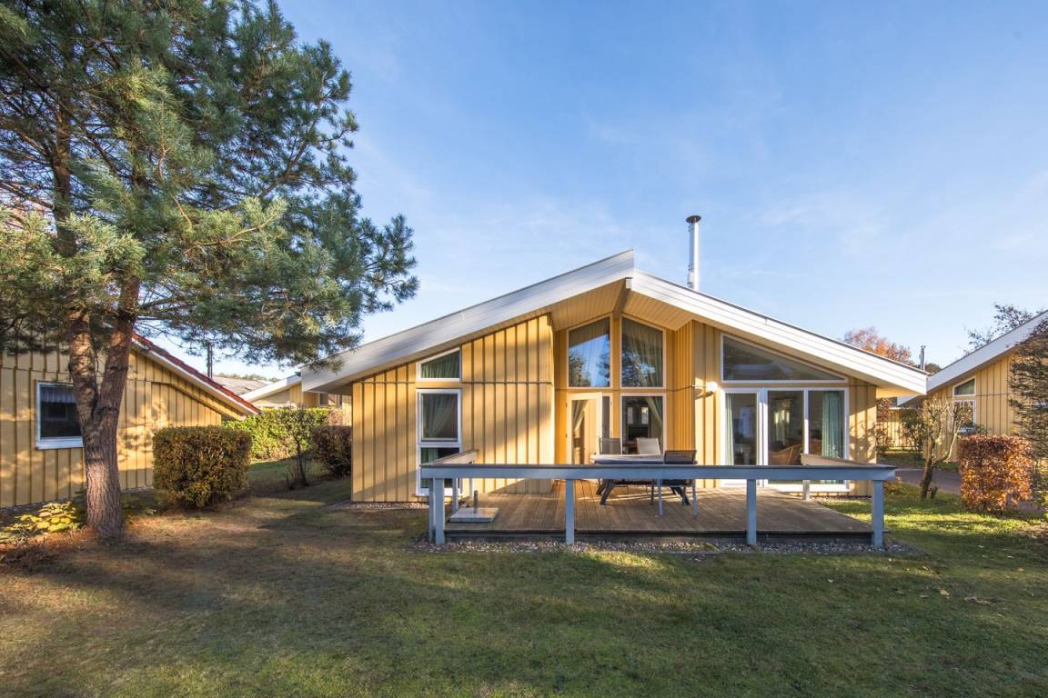 77 M² Ferienhaus ∙ 2 Schlafzimmer ∙ 4 Gäste - Mecklenburgische Seenplatte