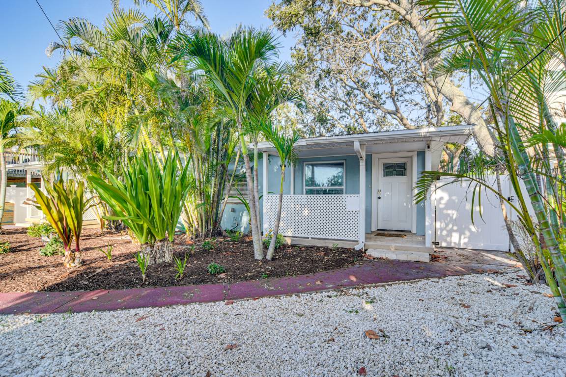 120 M² Apartment ∙ 2 Bedrooms ∙ 6 Guests - Indian Rocks Beach, FL