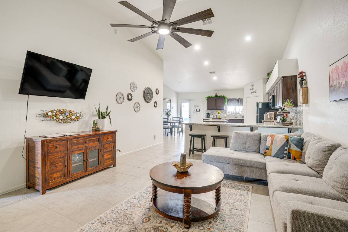 128 M² Apartment ∙ 3 Bedrooms ∙ 6 Guests - Yuma, AZ