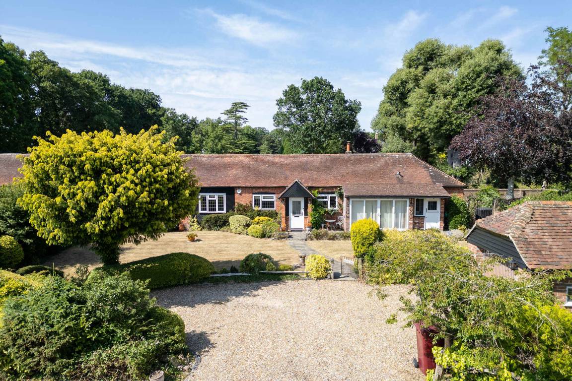 130 M² Bungalow ∙ 3 Makuuhuonetta ∙ 6 Vierasta - Chichester
