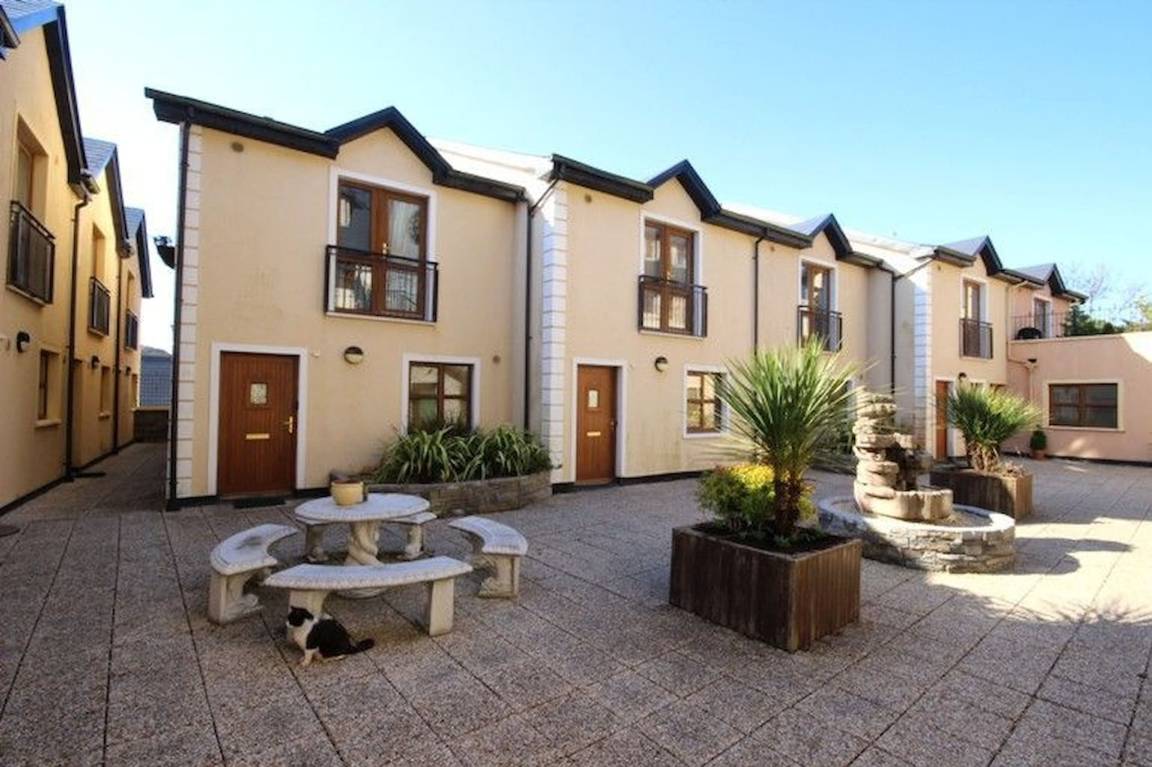102 M² House ∙ 2 Bedrooms ∙ 4 Guests - Clifden