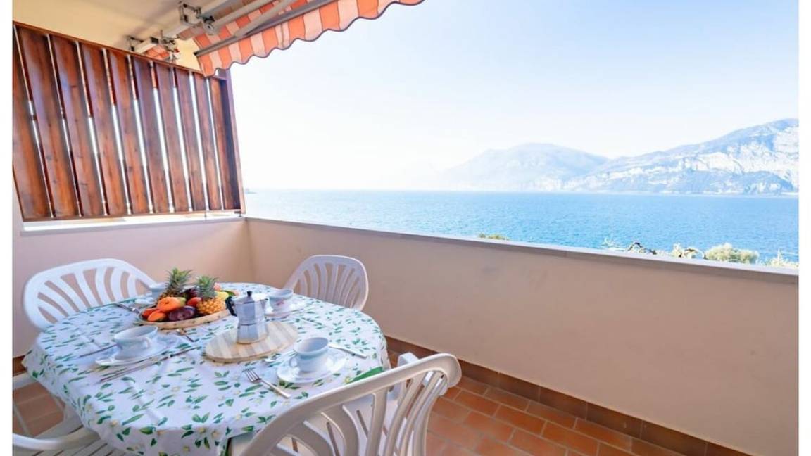 40 M² House ∙ 2 Bedrooms ∙ 5 Guests - Limone Sul Garda