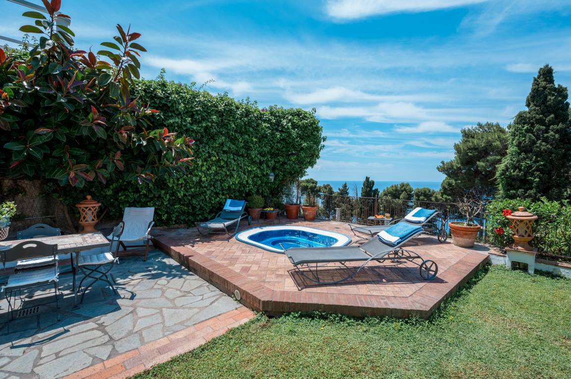 180 M² Villa ∙ 3 Habitaciones ∙ 6 Huéspedes - Capri