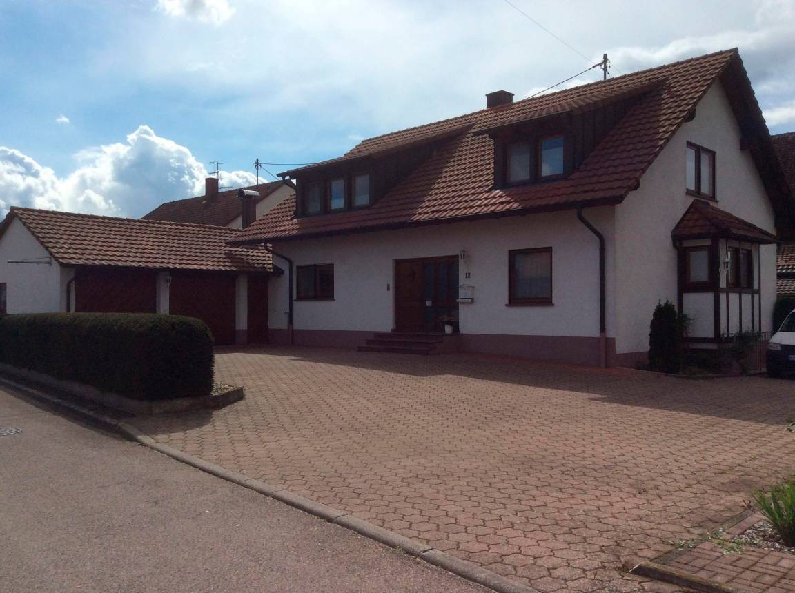 100 M² Ferienwohnung ∙ 2 Schlafzimmer ∙ 4 Gäste - Heitersheim