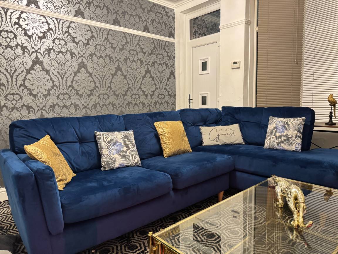 90 M² House ∙ 3 Bedrooms ∙ 5 Guests - Derbyshire