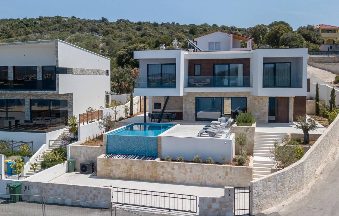 150 M² Maison De Vacances ∙ 3 Chambres ∙ 7 Personnes - Primošten