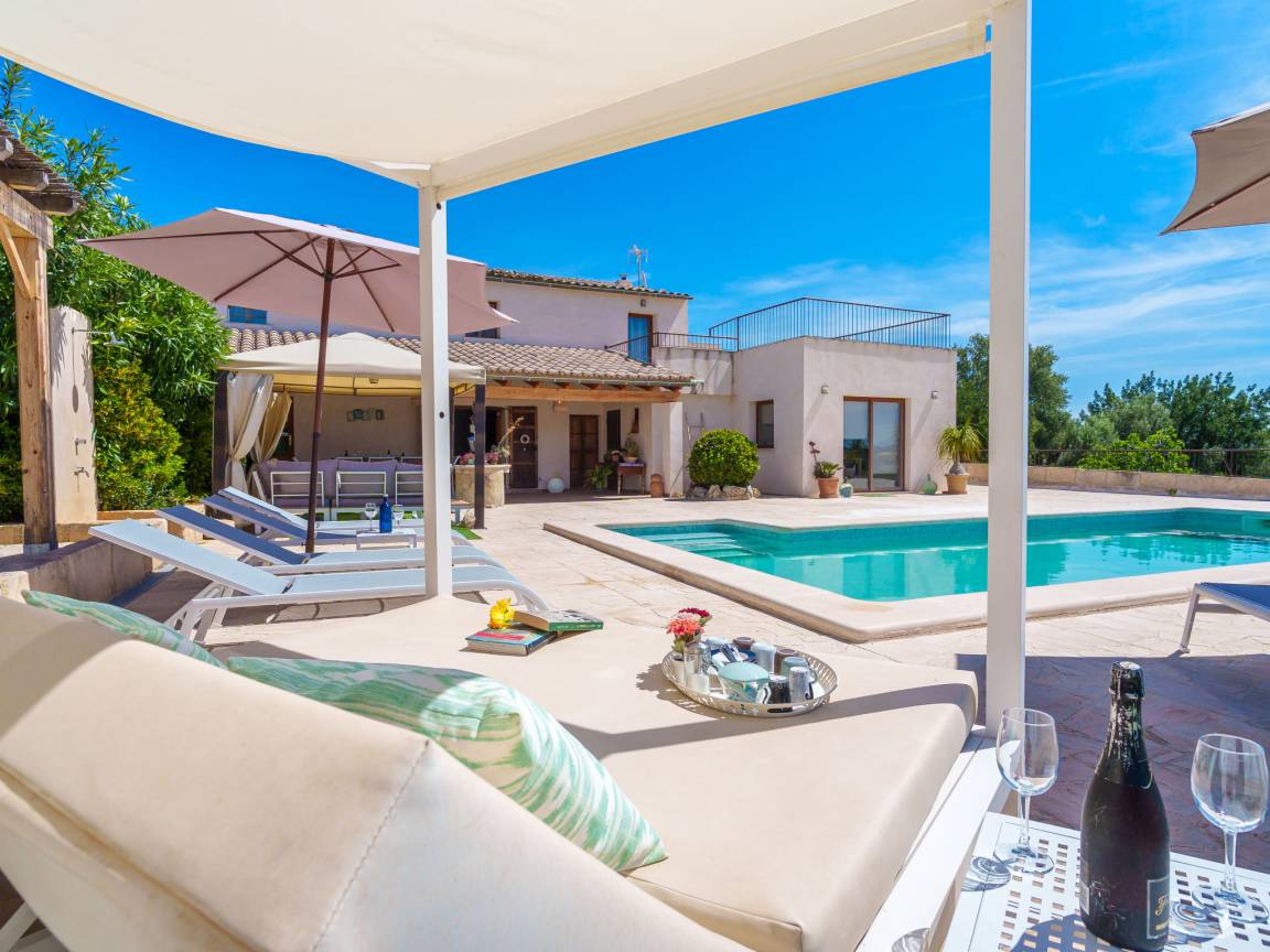 200 M² Maison De Vacances ∙ 4 Chambres ∙ 8 Personnes - Selva