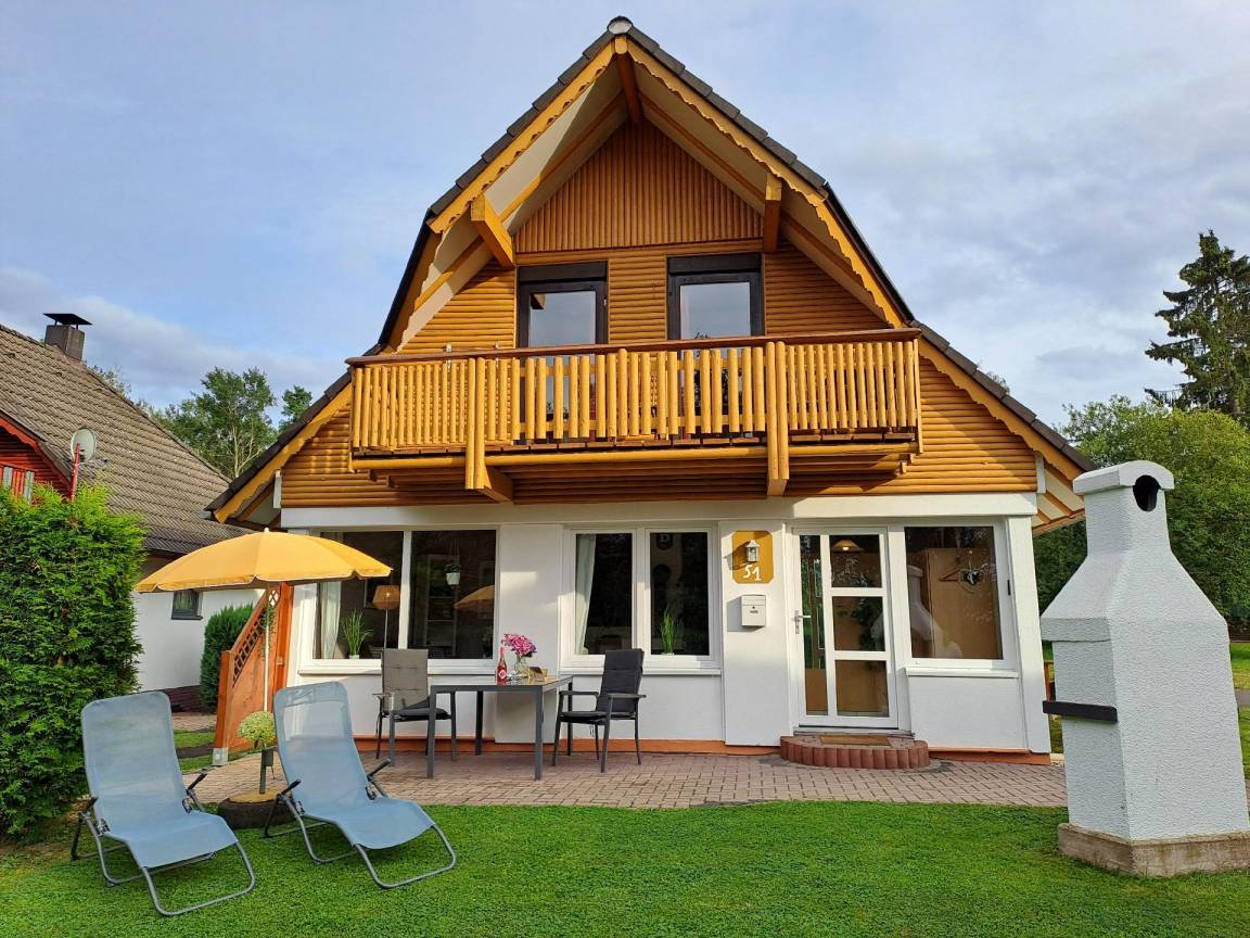 75 M² Ferienhaus ∙ 3 Schlafzimmer ∙ 6 Gäste - Frielendorf