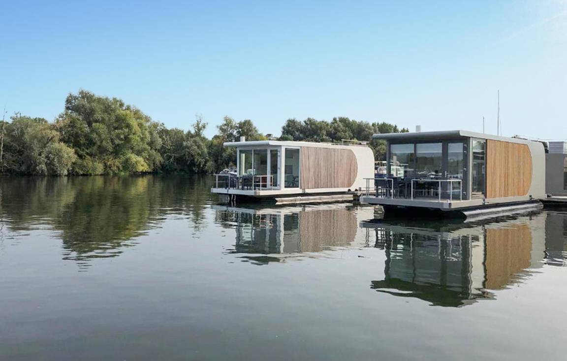 50 M² Houseboat ∙ 2 Bedrooms ∙ 5 Guests - Maastricht