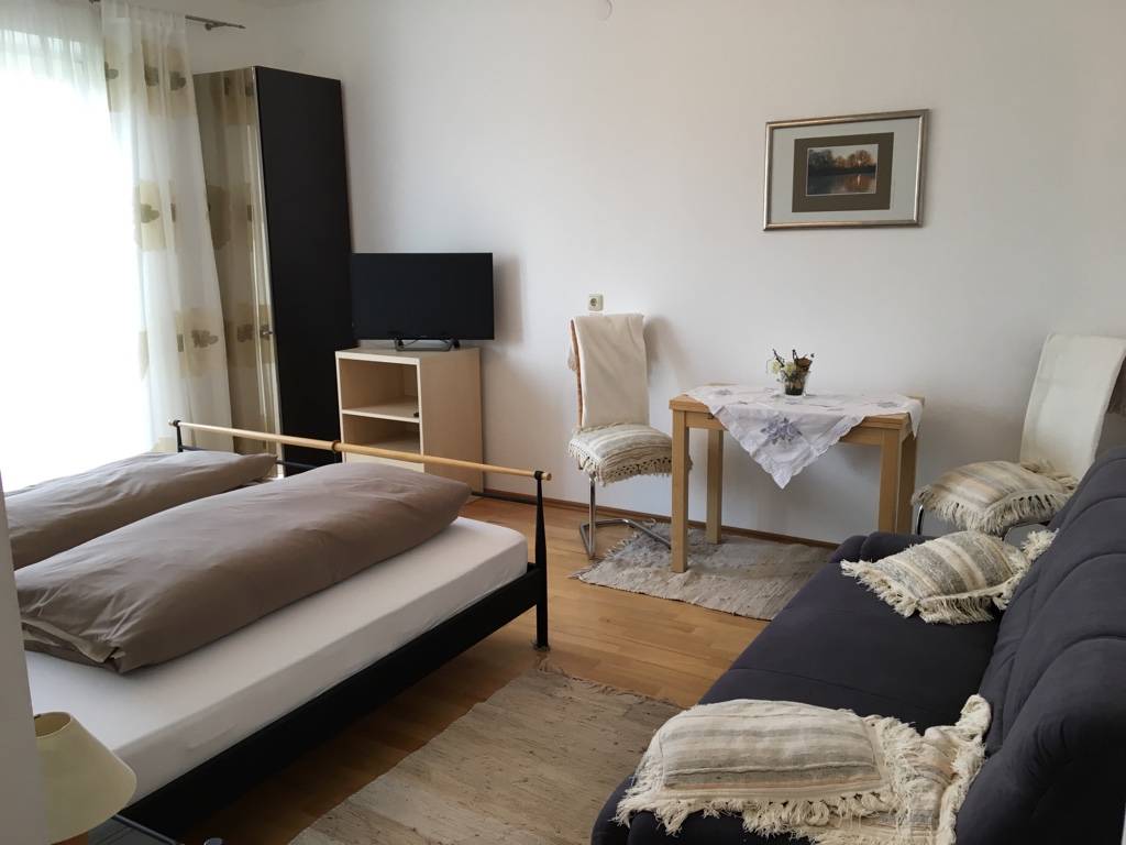 Ferienwohnung ∙ 1 Schlafzimmer ∙ 2 Gäste - Sommerach