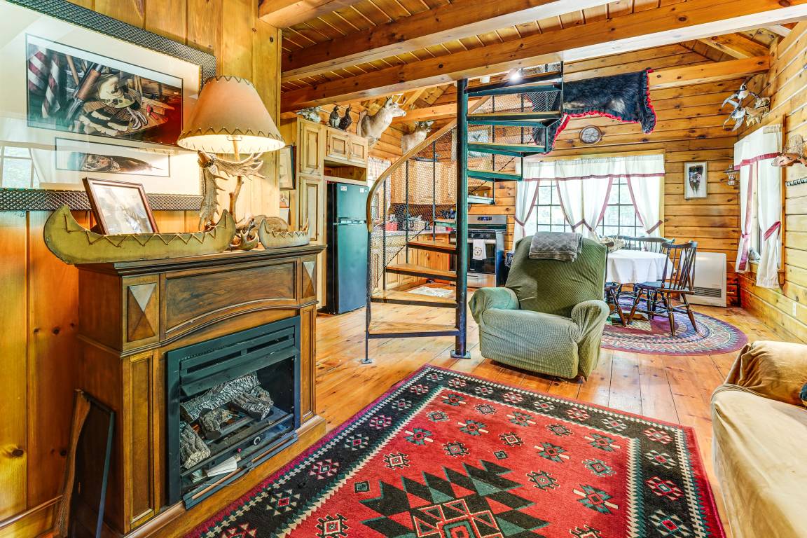 92 M² House ∙ 1 Bedroom ∙ 4 Guests - Orland, ME