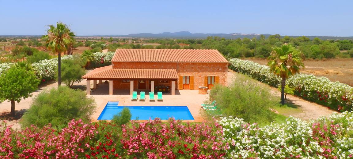 250 M² Casa ∙ 4 Quartos ∙ 8 Hóspedes - Campos