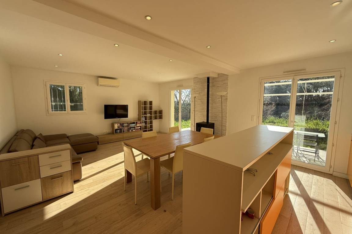 110 M² House ∙ 4 Bedrooms ∙ 7 Guests - Cannes