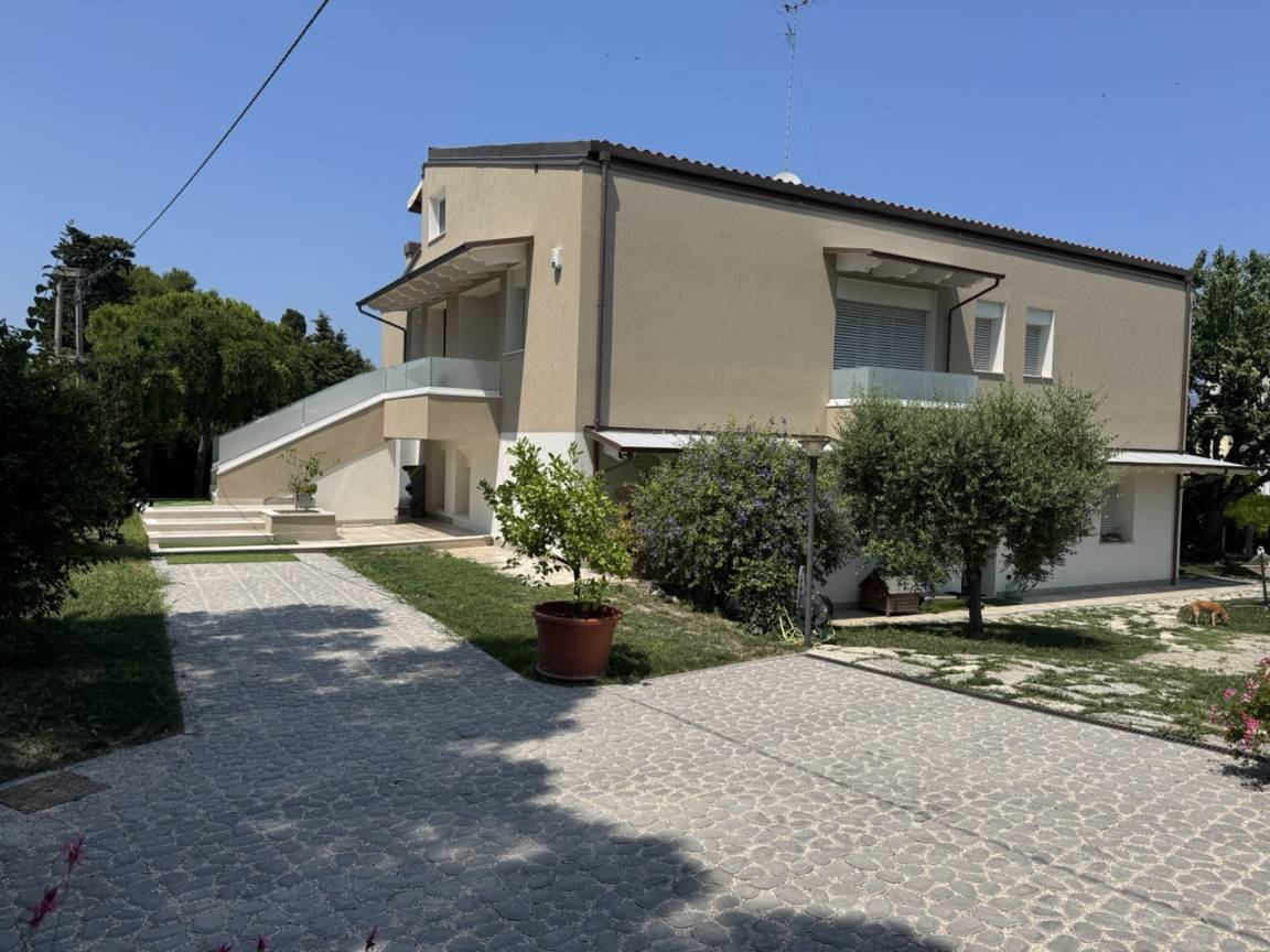 75 M² Apartment ∙ 2 Bedrooms ∙ 4 Guests - Fano