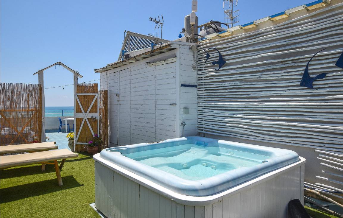 65 M² Apartment ∙ 1 Bedroom ∙ 4 Guests - Pozzallo