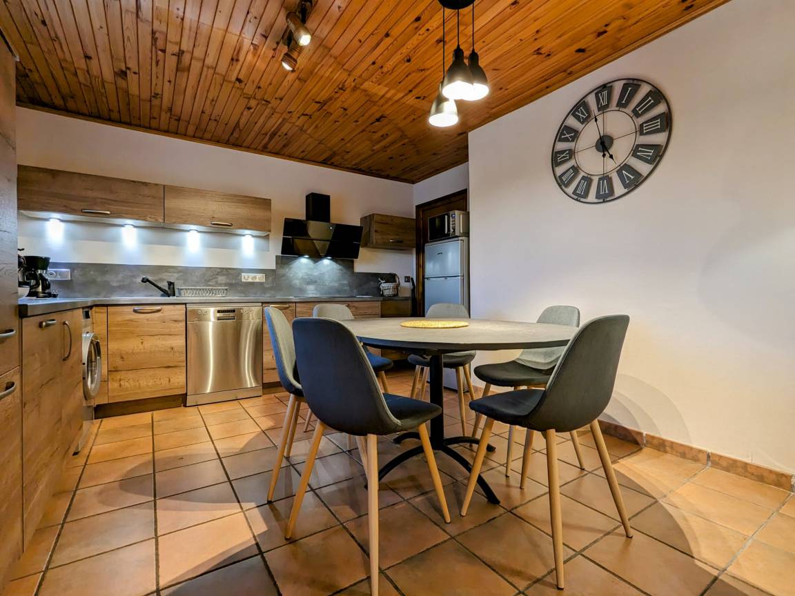 84 M² Cottage ∙ 3 Chambres ∙ 6 Personnes - Saugues