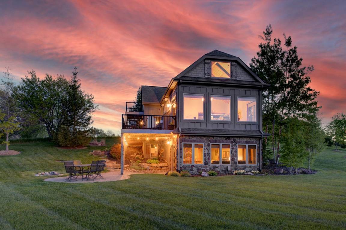 House ∙ 3 Bedrooms ∙ 12 Guests - Nebraska