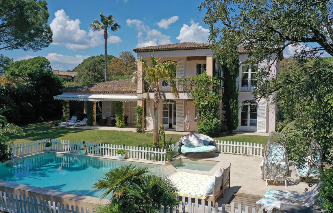 160 M² Villa ∙ 4 Bedrooms ∙ 8 Guests - Grimaud
