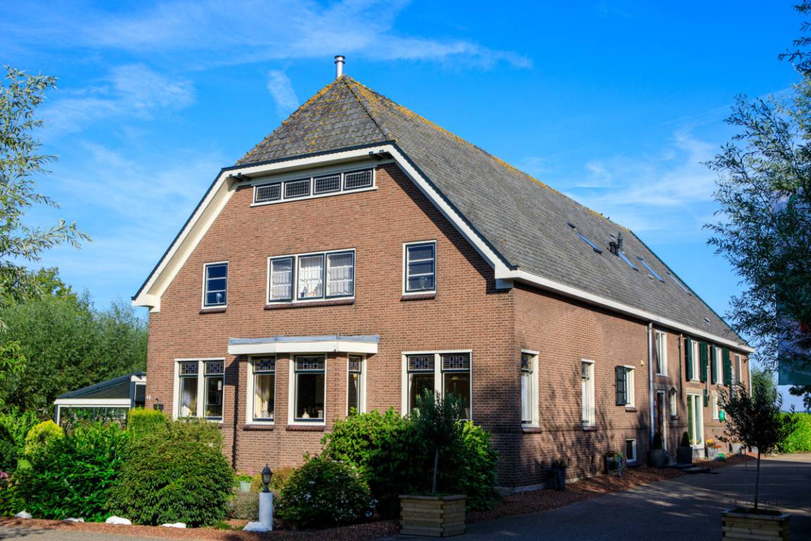 240 M² House ∙ 5 Bedrooms ∙ 12 Guests - IJsselstein